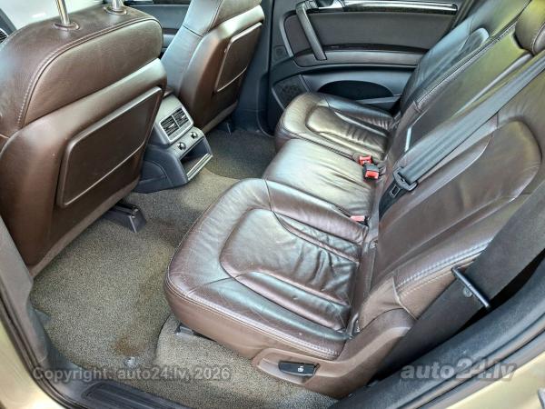 Audi Q7 2006 Tartu vietnē Audi Q7 2006 Tartu, ar dzinēja tilpumu 3.00 L un nobraukumu 334 tūkst. km par 5990 €, foto 10 vietnē AUTOMOTO.COM.LV