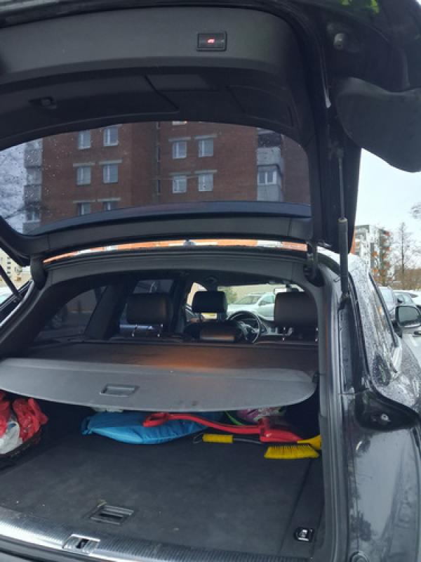Audi Q7 2007 Tallina, ar dzinēja tilpumu 3.30 L un nobraukumu 368 tūkst. km par 4800 €, foto 3 vietnē AUTOMOTO.COM.LV
