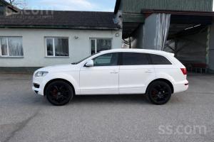 White Audi Q7 2006 in Aluksne, with an engine capacity of 3.00 L and mileage of 350 thousand km for 5990 €, photo 10 on AUTOMOTO.COM.LV