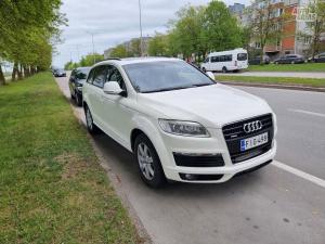 Balts Audi Q7 2007 Šauļi, ar dzinēja tilpumu 4.10 L un nobraukumu 306 tūkst. km par 4500 €, foto  vietnē AUTOMOTO.COM.LV