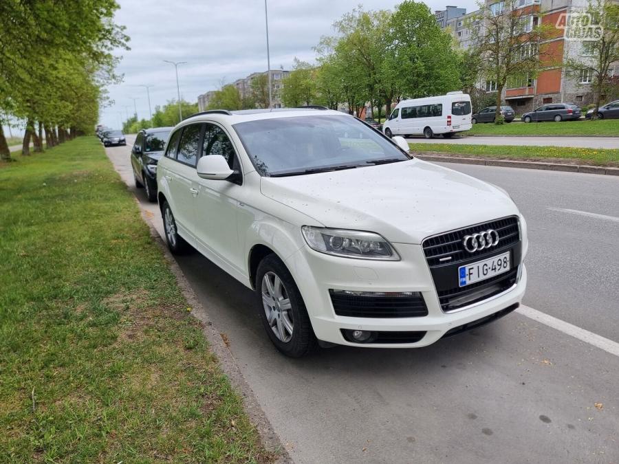 White Audi Q7 2007 in Siauliai, with an engine capacity of 4.10 L and mileage of 306 thousand km for 4500 €, photo 1 on AUTOMOTO.COM.LV