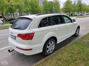 White Audi Q7 2007 in Siauliai, with an engine capacity of 4.10 L and mileage of 306 thousand km for 4500 €, photo 5 on AUTOMOTO.COM.LV