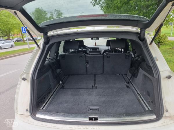 White Audi Q7 2007 in Siauliai, with an engine capacity of 4.10 L and mileage of 306 thousand km for 4500 €, photo 9 on AUTOMOTO.COM.LV