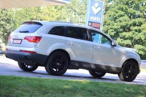 White Audi Q7 2007 in Riga, with an engine capacity of 3.00 L and mileage of 249 thousand km for 6290 €, photo 7 on AUTOMOTO.COM.LV