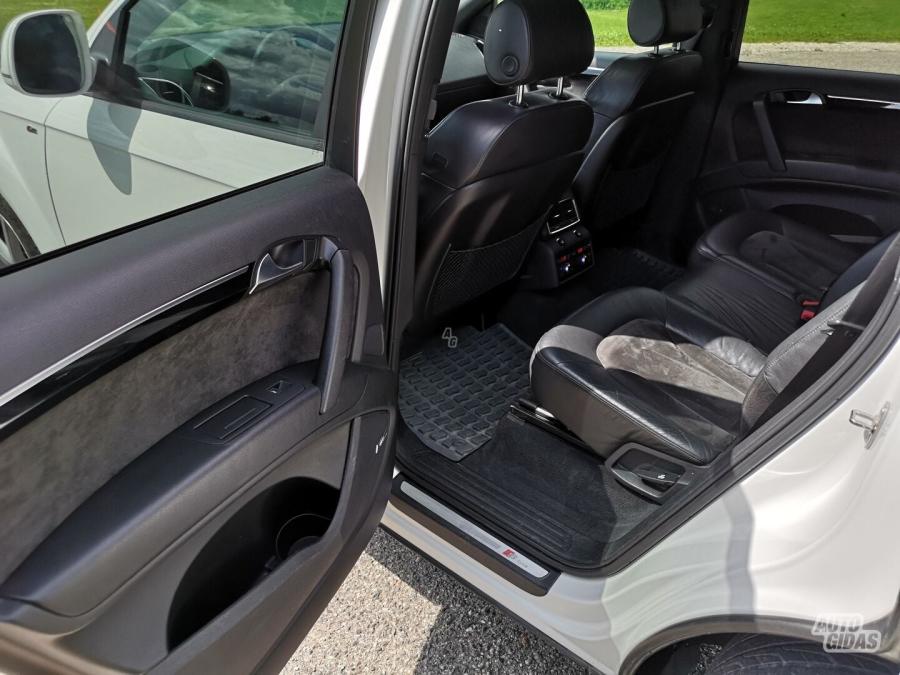Balts Audi Q7 2007 Šauļi, ar dzinēja tilpumu 4.20 L un nobraukumu 307 tūkst. km par 6000 €, foto 8 vietnē AUTOMOTO.COM.LV
