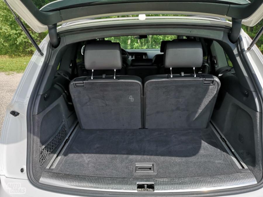 Balts Audi Q7 2007 Šauļi, ar dzinēja tilpumu 4.20 L un nobraukumu 307 tūkst. km par 6000 €, foto 11 vietnē AUTOMOTO.COM.LV