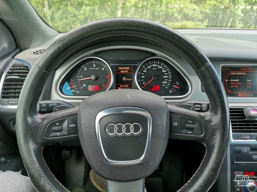 Balts Audi Q7 2007 Šauļi, ar dzinēja tilpumu 4.20 L un nobraukumu 307 tūkst. km par 6000 €, foto 12 vietnē AUTOMOTO.COM.LV