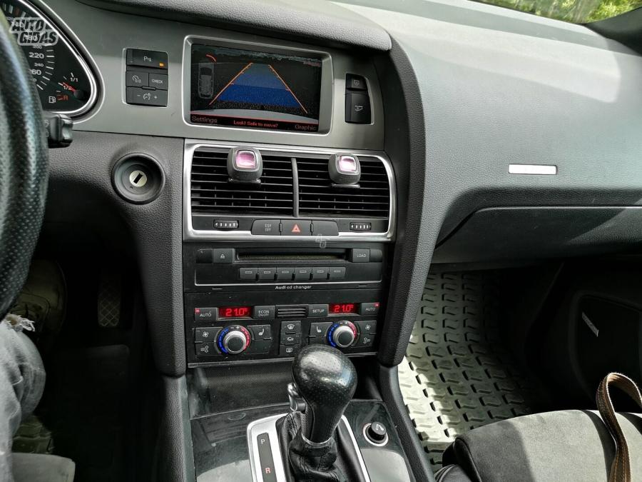 Balts Audi Q7 2007 Šauļi, ar dzinēja tilpumu 4.20 L un nobraukumu 307 tūkst. km par 6000 €, foto 13 vietnē AUTOMOTO.COM.LV