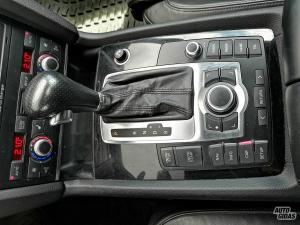 Balts Audi Q7 2007 Šauļi, ar dzinēja tilpumu 4.20 L un nobraukumu 307 tūkst. km par 6000 €, foto 15 vietnē AUTOMOTO.COM.LV