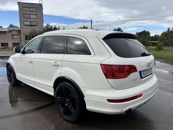 Ауди Ку 7 2007 в Каунас на AUTOMOTO.COM.LV Белый Ауди Ку 7 2007 в Каунас, объемом двигателя 4.16 л и пробегом 200 тыс. км за 7999 €, фото 9 на AUTOMOTO.COM.LV