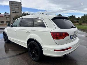 White Audi Q7 2007 in Kaunas, with an engine capacity of 4.16 L and mileage of 200 thousand km for 7999 €, photo 9 on AUTOMOTO.COM.LV