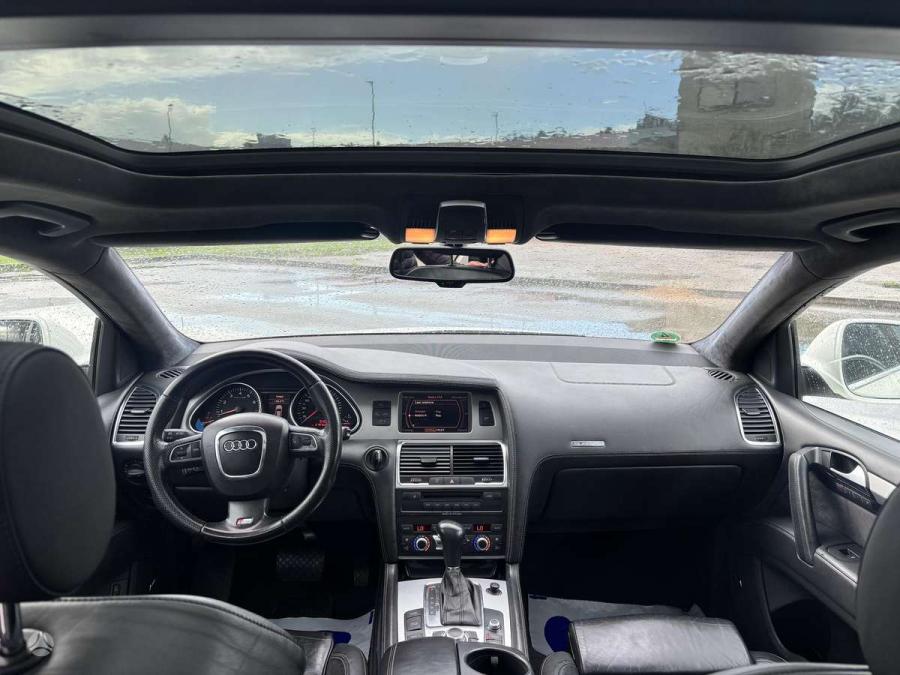 White Audi Q7 2007 in Kaunas, with an engine capacity of 4.16 L and mileage of 200 thousand km for 7999 €, photo 11 on AUTOMOTO.COM.LV