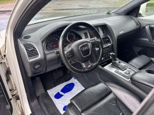 White Audi Q7 2007 in Kaunas, with an engine capacity of 4.16 L and mileage of 200 thousand km for 7999 €, photo 14 on AUTOMOTO.COM.LV
