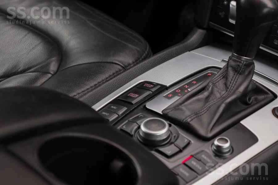 Balts Audi Q7 2007 Rīga, ar dzinēja tilpumu 3.60 L un nobraukumu 215 tūkst. km par 3495 €, foto 17 vietnē AUTOMOTO.COM.LV
