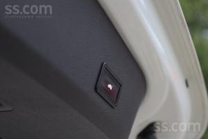 Balts Audi Q7 2007 Rīga, ar dzinēja tilpumu 3.60 L un nobraukumu 215 tūkst. km par 3495 €, foto 21 vietnē AUTOMOTO.COM.LV