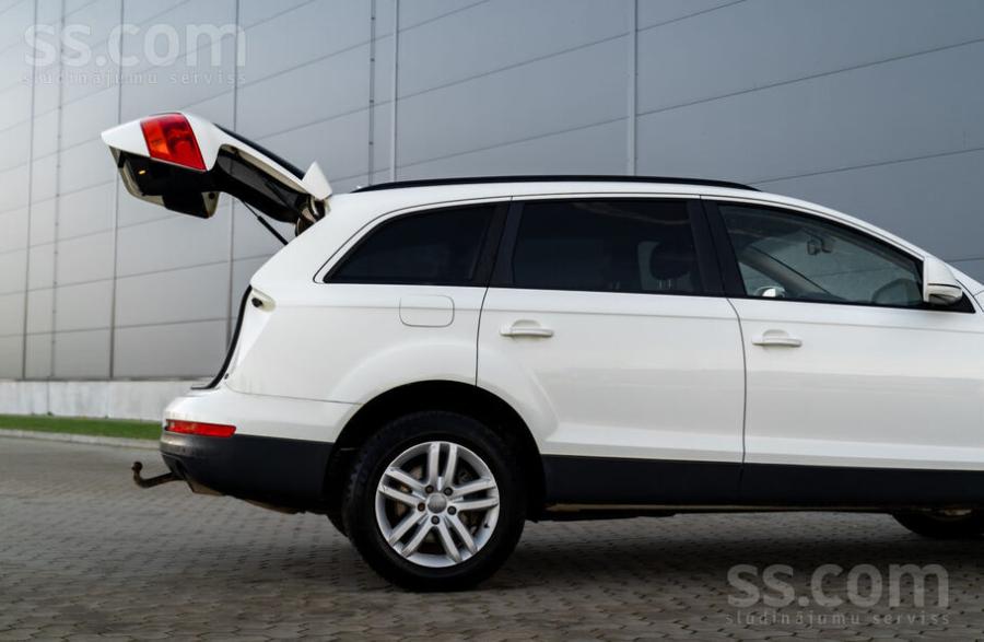 Balts Audi Q7 2008 Rīga, ar dzinēja tilpumu 3.00 L un nobraukumu 395 tūkst. km par 7990 €, foto 9 vietnē AUTOMOTO.COM.LV