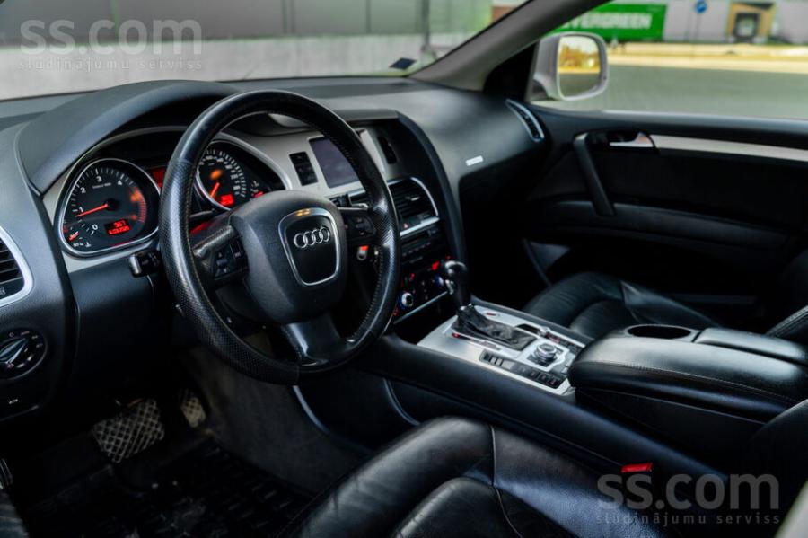 Balts Audi Q7 2008 Rīga, ar dzinēja tilpumu 3.00 L un nobraukumu 395 tūkst. km par 7990 €, foto 13 vietnē AUTOMOTO.COM.LV