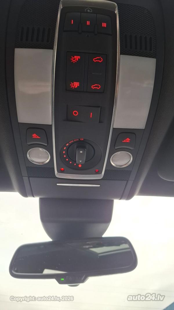 White Audi Q7 2008 in Tartu, with an engine capacity of 4.20 L and mileage of 389 thousand km for 10999 €, photo 11 on AUTOMOTO.COM.LV