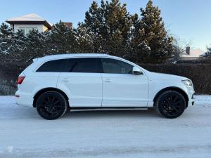White Audi Q7 2009 in Vilkaviskis, with an engine capacity of 2.97 L and mileage of 301 thousand km for 10750 €, photo 7 on AUTOMOTO.COM.LV