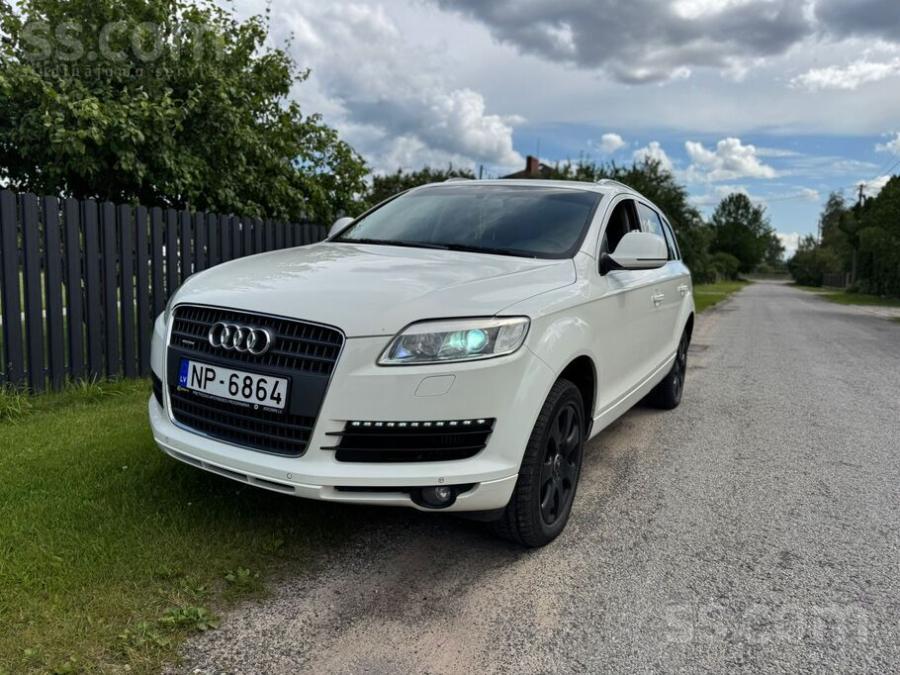 Balts Audi Q7 2009 Ogre, ar dzinēja tilpumu 3.00 L un nobraukumu 350 tūkst. km par 8220 €, foto 3 vietnē AUTOMOTO.COM.LV