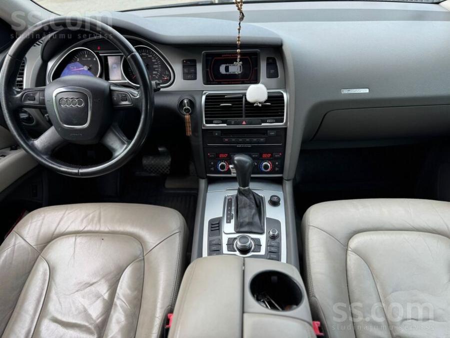 Balts Audi Q7 2009 Ogre, ar dzinēja tilpumu 3.00 L un nobraukumu 350 tūkst. km par 8220 €, foto 9 vietnē AUTOMOTO.COM.LV