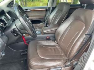 Balts Audi Q7 2009 Rīga, ar dzinēja tilpumu 3.00 L un nobraukumu 281 tūkst. km par 10100 €, foto 6 vietnē AUTOMOTO.COM.LV