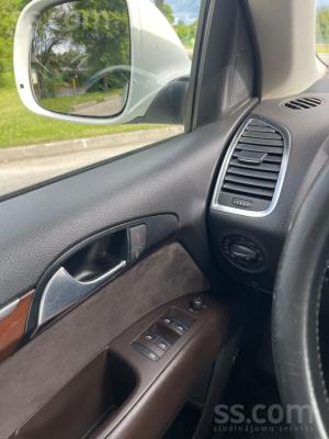Balts Audi Q7 2009 Rīga, ar dzinēja tilpumu 3.00 L un nobraukumu 281 tūkst. km par 10100 €, foto 13 vietnē AUTOMOTO.COM.LV