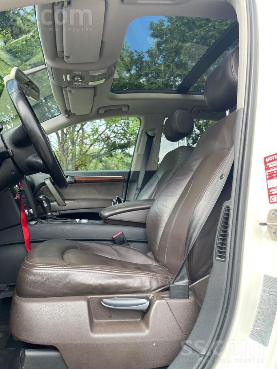Balts Audi Q7 2009 Rīga, ar dzinēja tilpumu 3.00 L un nobraukumu 281 tūkst. km par 10100 €, foto 20 vietnē AUTOMOTO.COM.LV