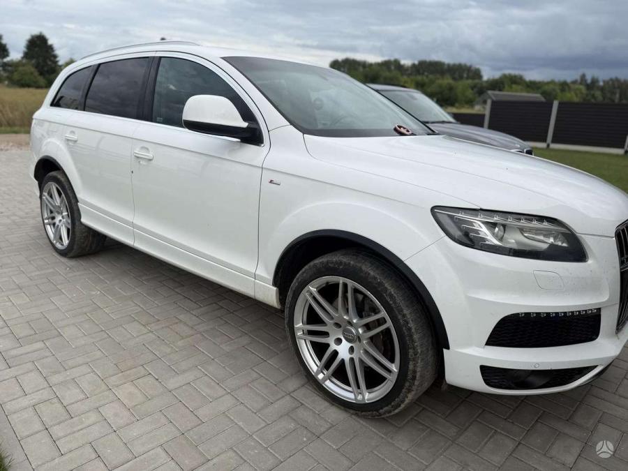 Balts Audi Q7 2009 Marijampole, ar dzinēja tilpumu 2.97 L un nobraukumu 317 tūkst. km par 8500 €, foto 8 vietnē AUTOMOTO.COM.LV