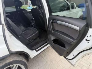 Balts Audi Q7 2009 Marijampole, ar dzinēja tilpumu 2.97 L un nobraukumu 317 tūkst. km par 8500 €, foto 14 vietnē AUTOMOTO.COM.LV