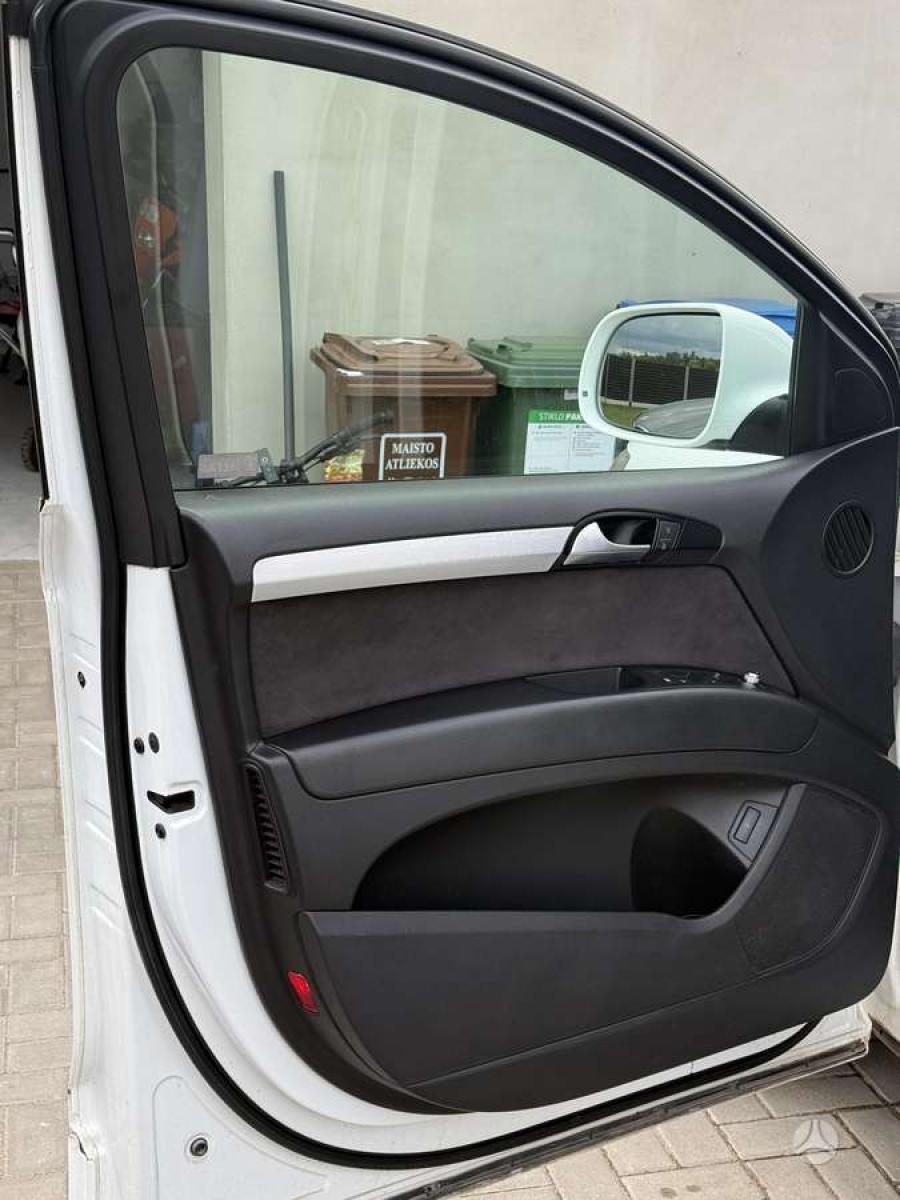 Balts Audi Q7 2009 Marijampole, ar dzinēja tilpumu 2.97 L un nobraukumu 317 tūkst. km par 8500 €, foto 20 vietnē AUTOMOTO.COM.LV