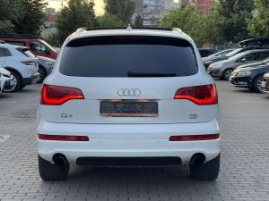 White Audi Q7 2009 in Vilnius, with an engine capacity of 2.97 L and mileage of 290 thousand km for 5500 €, photo 5 on AUTOMOTO.COM.LV