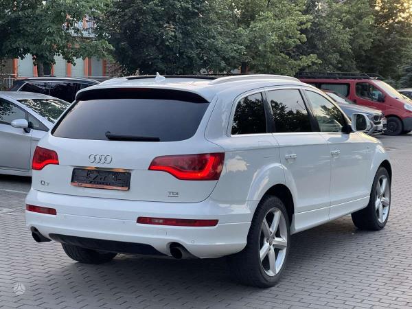 White Audi Q7 2009 in Vilnius, with an engine capacity of 2.97 L and mileage of 290 thousand km for 5500 €, photo 5 on AUTOMOTO.COM.LV
