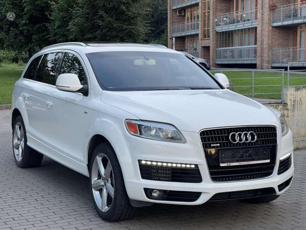 White Audi Q7 2009 in Vilnius, with an engine capacity of 2.97 L and mileage of 290 thousand km for 5500 €, photo 7 on AUTOMOTO.COM.LV