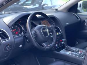 White Audi Q7 2009 in Vilnius, with an engine capacity of 2.97 L and mileage of 290 thousand km for 5500 €, photo 10 on AUTOMOTO.COM.LV