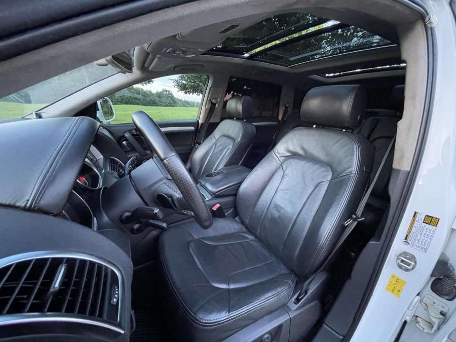 White Audi Q7 2009 in Vilnius, with an engine capacity of 2.97 L and mileage of 290 thousand km for 5500 €, photo 12 on AUTOMOTO.COM.LV