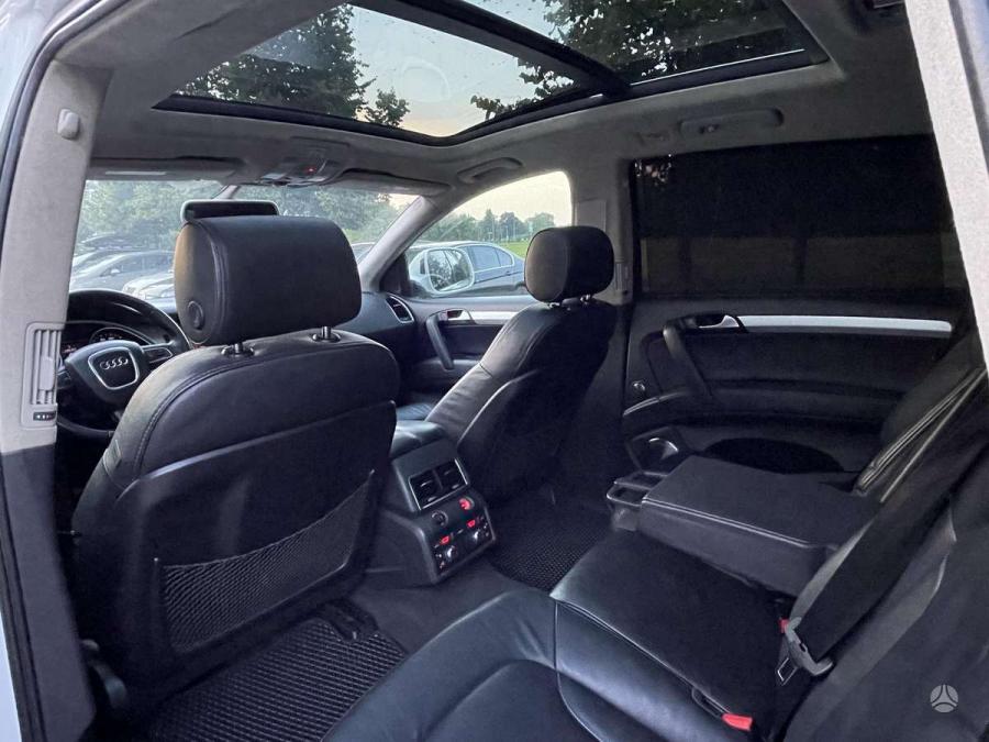 White Audi Q7 2009 in Vilnius, with an engine capacity of 2.97 L and mileage of 290 thousand km for 5500 €, photo 13 on AUTOMOTO.COM.LV