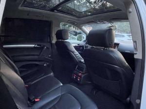 White Audi Q7 2009 in Vilnius, with an engine capacity of 2.97 L and mileage of 290 thousand km for 5500 €, photo 17 on AUTOMOTO.COM.LV