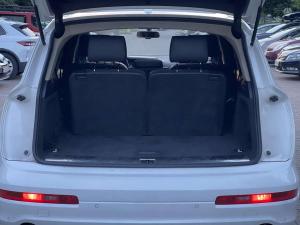 White Audi Q7 2009 in Vilnius, with an engine capacity of 2.97 L and mileage of 290 thousand km for 5500 €, photo 42 on AUTOMOTO.COM.LV