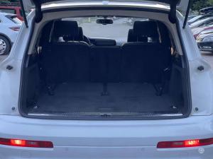 White Audi Q7 2009 in Vilnius, with an engine capacity of 2.97 L and mileage of 290 thousand km for 5500 €, photo 43 on AUTOMOTO.COM.LV