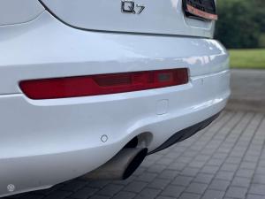 White Audi Q7 2009 in Vilnius, with an engine capacity of 2.97 L and mileage of 290 thousand km for 5500 €, photo 51 on AUTOMOTO.COM.LV