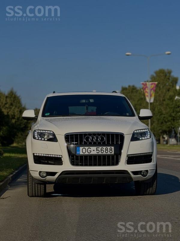Balts Audi Q7 2009 Rīga, ar dzinēja tilpumu 3.00 L un nobraukumu 305 tūkst. km par 10500 €, foto 1 vietnē AUTOMOTO.COM.LV
