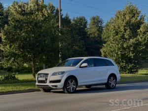 Balts Audi Q7 2009 Rīga, ar dzinēja tilpumu 3.00 L un nobraukumu 305 tūkst. km par 10500 €, foto 4 vietnē AUTOMOTO.COM.LV