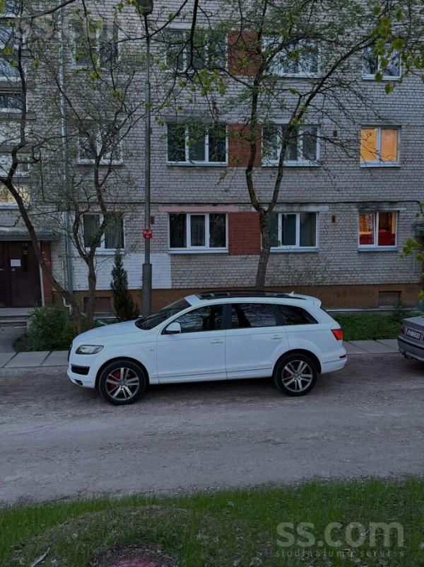 Balts Audi Q7 2009 Rīga, ar dzinēja tilpumu 3.00 L un nobraukumu 305 tūkst. km par 10500 €, foto 7 vietnē AUTOMOTO.COM.LV