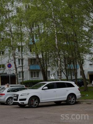 Balts Audi Q7 2009 Rīga, ar dzinēja tilpumu 3.00 L un nobraukumu 305 tūkst. km par 10500 €, foto 12 vietnē AUTOMOTO.COM.LV