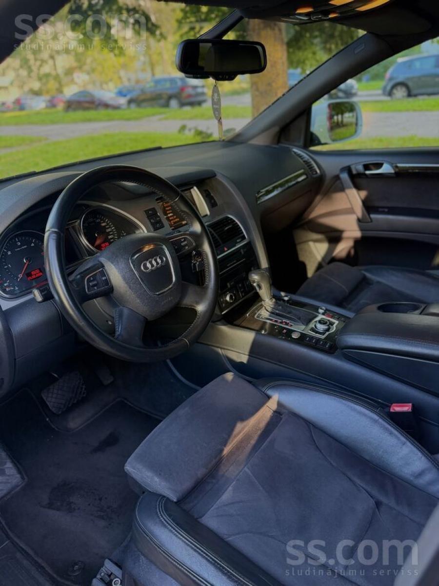 Balts Audi Q7 2009 Rīga, ar dzinēja tilpumu 3.00 L un nobraukumu 305 tūkst. km par 10500 €, foto 17 vietnē AUTOMOTO.COM.LV