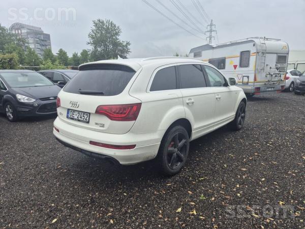 Balts Audi Q7 2010 Rīga, ar dzinēja tilpumu 3.00 L un nobraukumu 228 tūkst. km par 10990 €, foto 4 vietnē AUTOMOTO.COM.LV