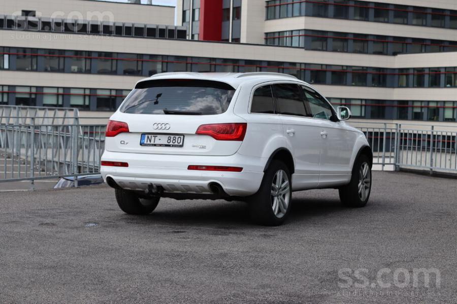 White Audi Q7 2010 in Riga, with an engine capacity of 3.00 L and mileage of 287 thousand km for 9580 €, photo 6 on AUTOMOTO.COM.LV