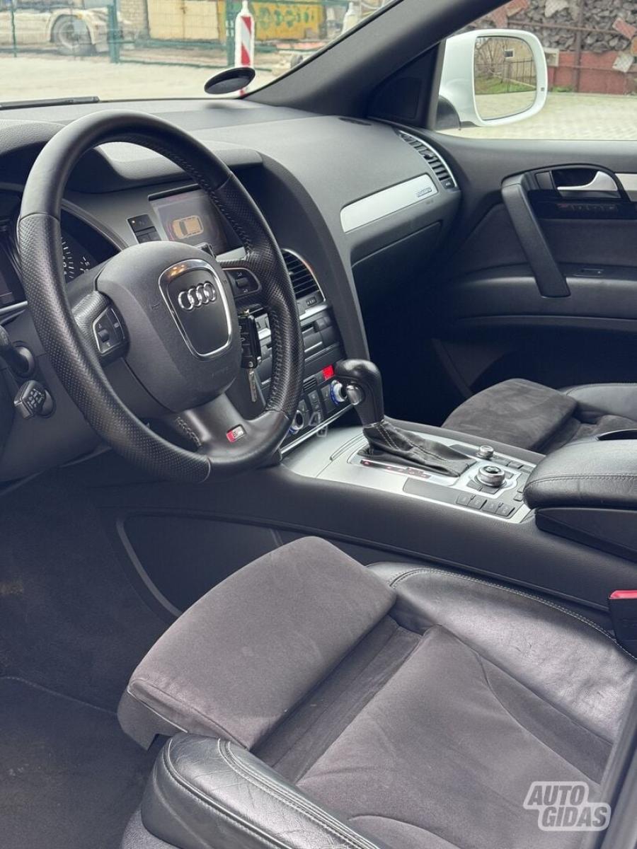 White Audi Q7 2010 in Kretinga, with an engine capacity of 3.00 L and mileage of 313 thousand km for 11500 €, photo 17 on AUTOMOTO.COM.LV