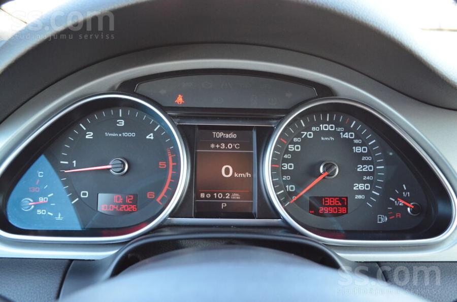Balts Audi Q7 2010 Ventspils, ar dzinēja tilpumu 3.00 L un nobraukumu 299 tūkst. km par 12000 €, foto 13 vietnē AUTOMOTO.COM.LV